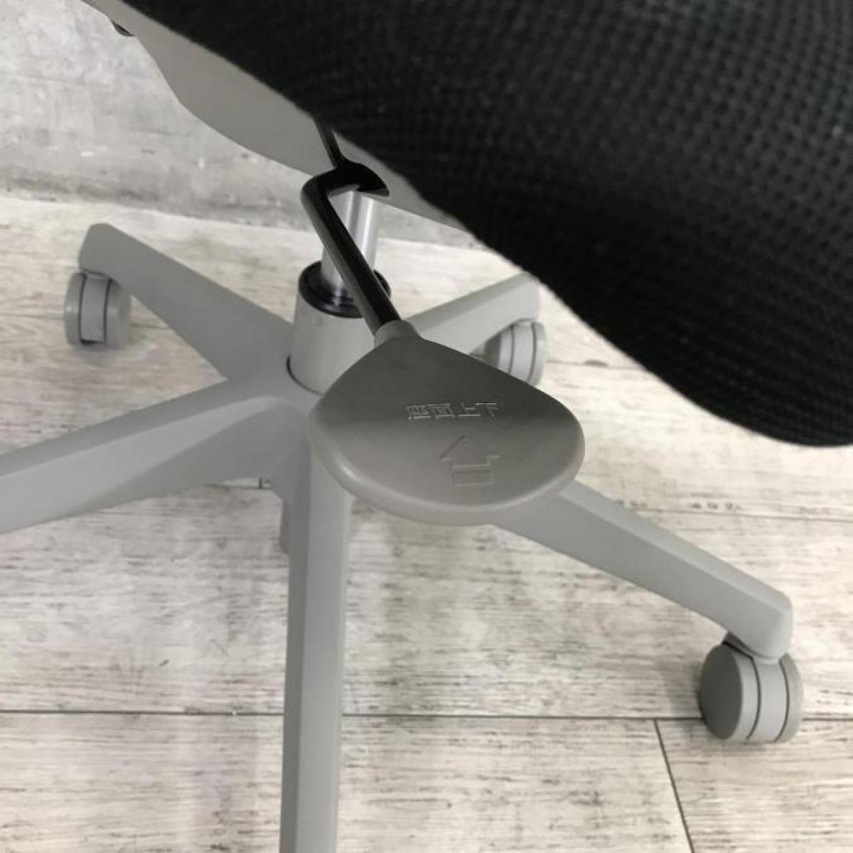 【中古】CG-Rチェア CN33GR FM31 オカムラ/okamura 肘無ローバックチェア 534358 - 中古オフィス家具ならオフィスバスターズ