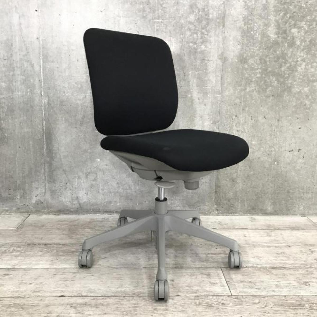 【中古】CG-Rチェア CN33GR FM31 オカムラ/okamura 肘無ローバックチェア 534358 - 中古オフィス家具ならオフィスバスターズ