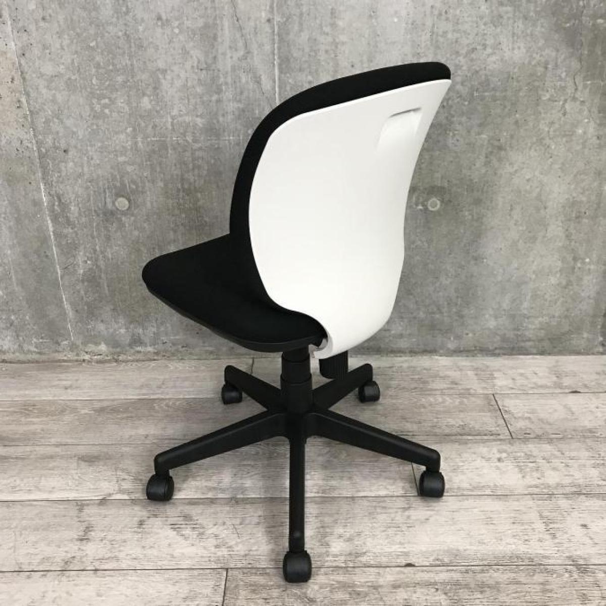 【中古】Presea KC-K56SL プラス/PLUS 肘無ローバックチェア 539250 - 中古オフィス家具ならオフィスバスターズ