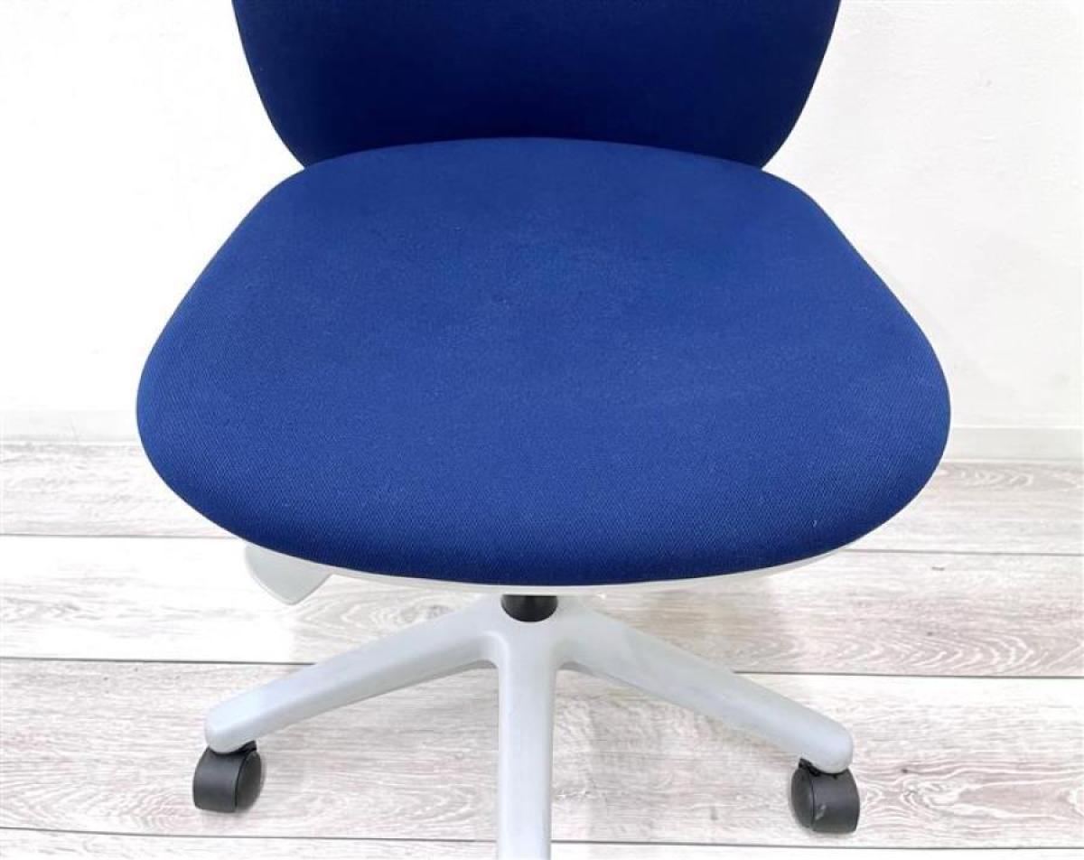 【中古】エニーザ AF-10WS ウチダ/UCHIDA 肘無ローバックチェア 539987 - 中古オフィス家具ならオフィスバスターズ