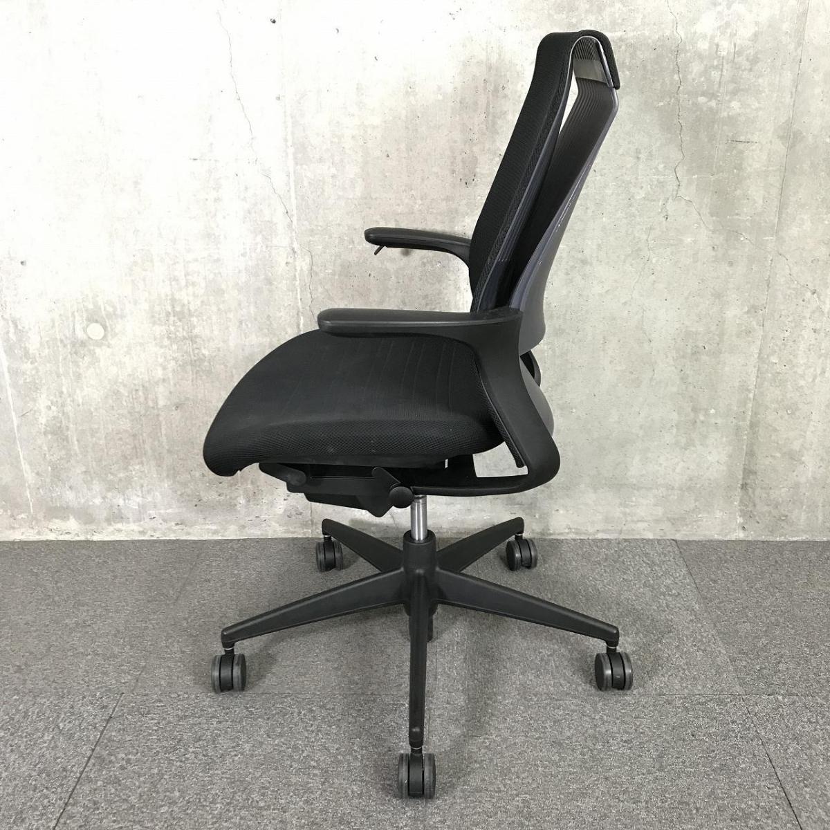 【中古】M4 樹脂 CRS-G2201B コクヨ/KOKUYO 肘付ハイバックチェア 548534 - 中古オフィス家具ならオフィスバスターズ