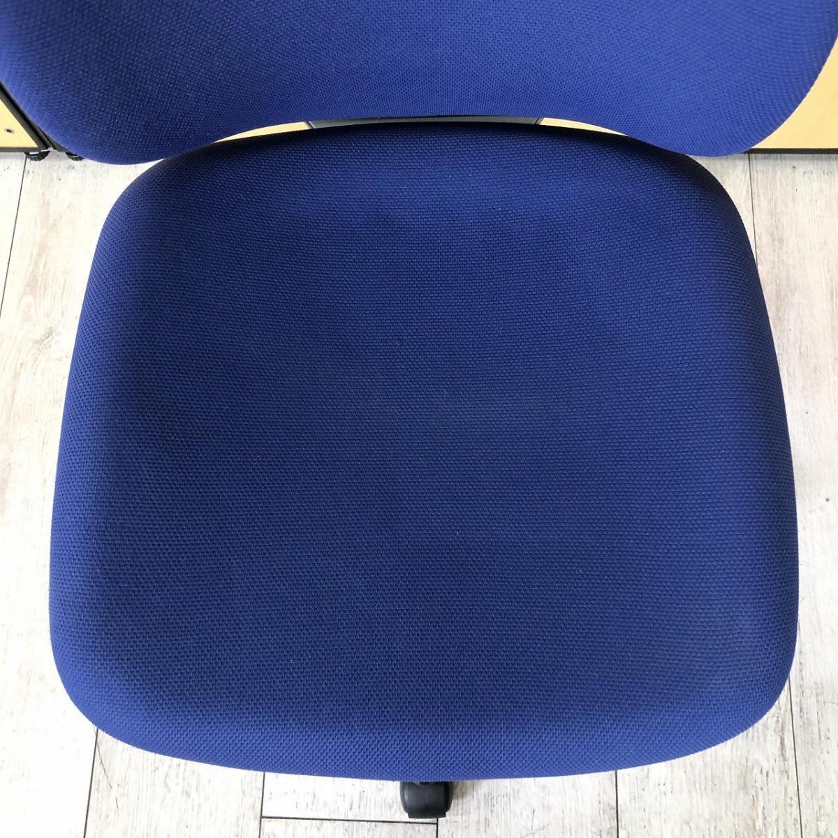【中古】Presea KC-K56SL プラス/PLUS 肘無ローバックチェア 561275 - 中古オフィス家具ならオフィスバスターズ