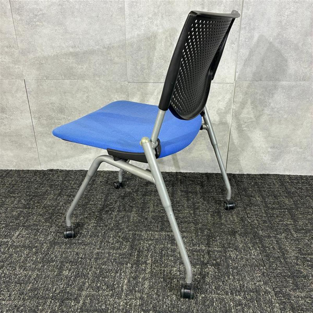 【中古】プロスタック オカムラ/okamura スタッキングチェア 579253 - 中古オフィス家具ならオフィスバスターズ